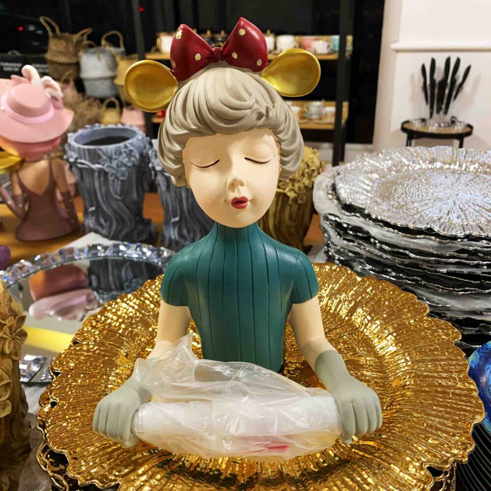 Bow-knot Resin Girl Tissue Holder – Housewifery
