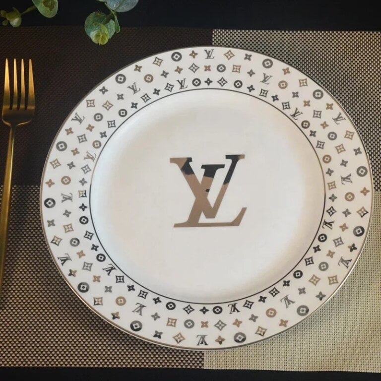 Ceramic Louis Vuitton plate set – Housewifery