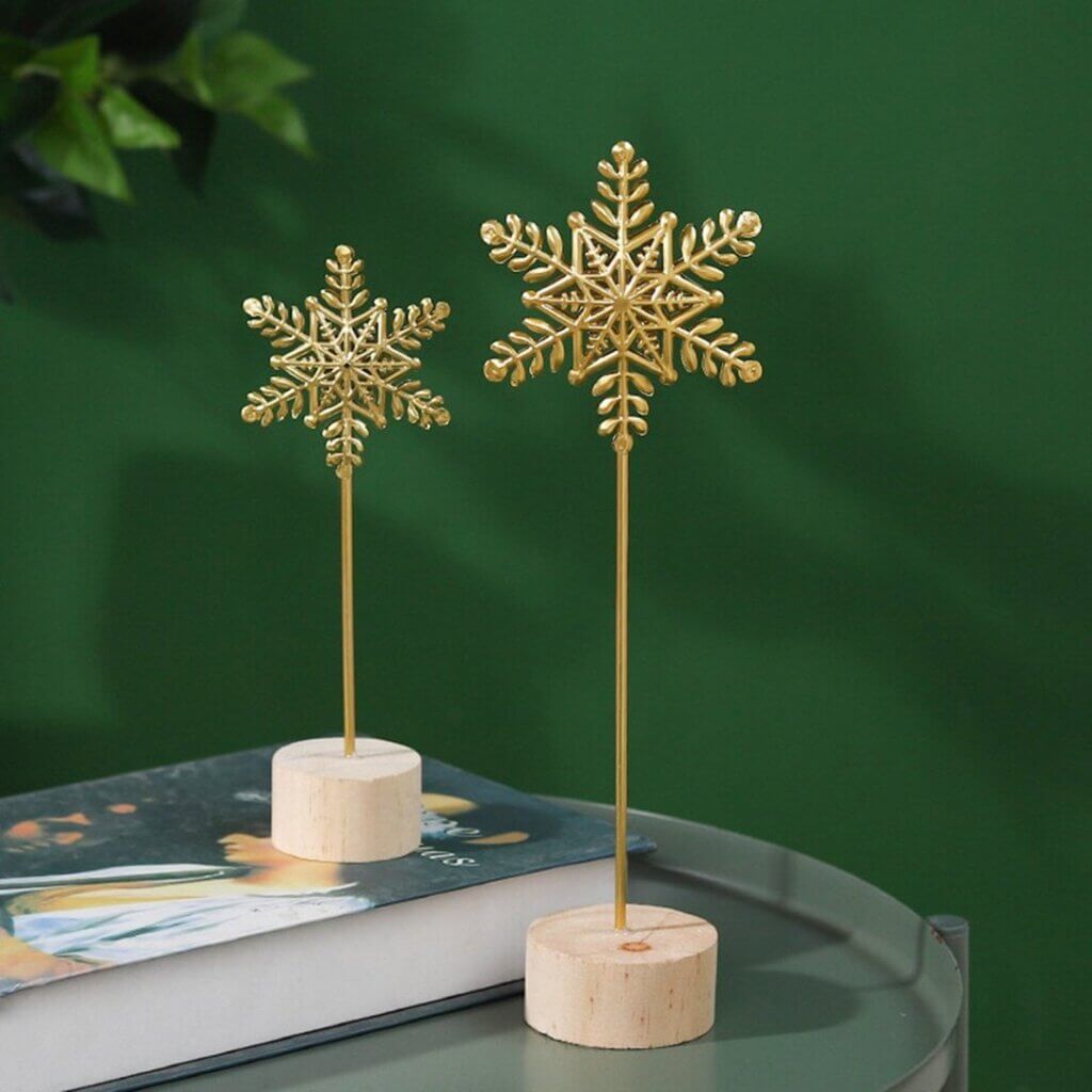 Nordic Wooden Base Iron Snowflake Set – Housewifery