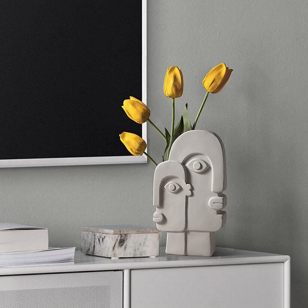 Abstract Human Face Ceramic Vase – Housewifery