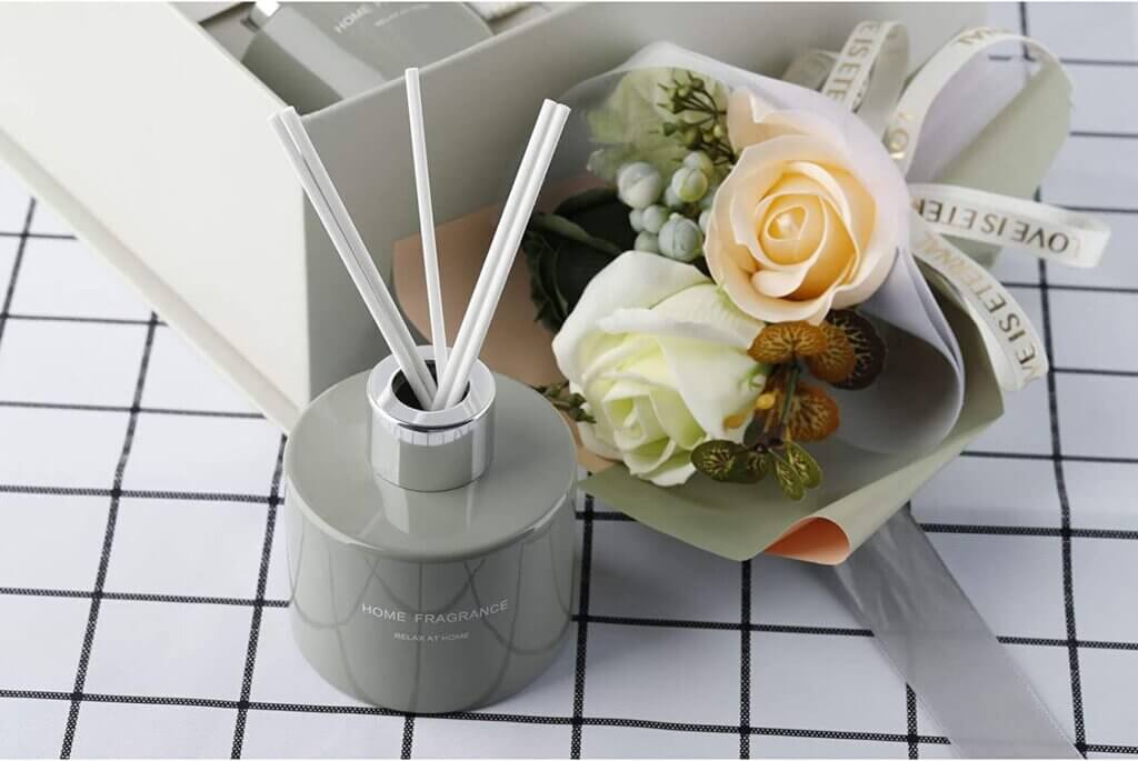 Rose Aromatherapy Bouquet Gift Box – Housewifery