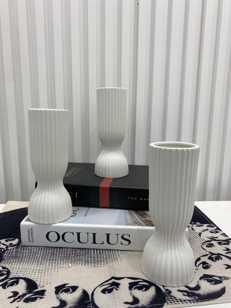 White Pleated Ceramic Vase – Housewifery